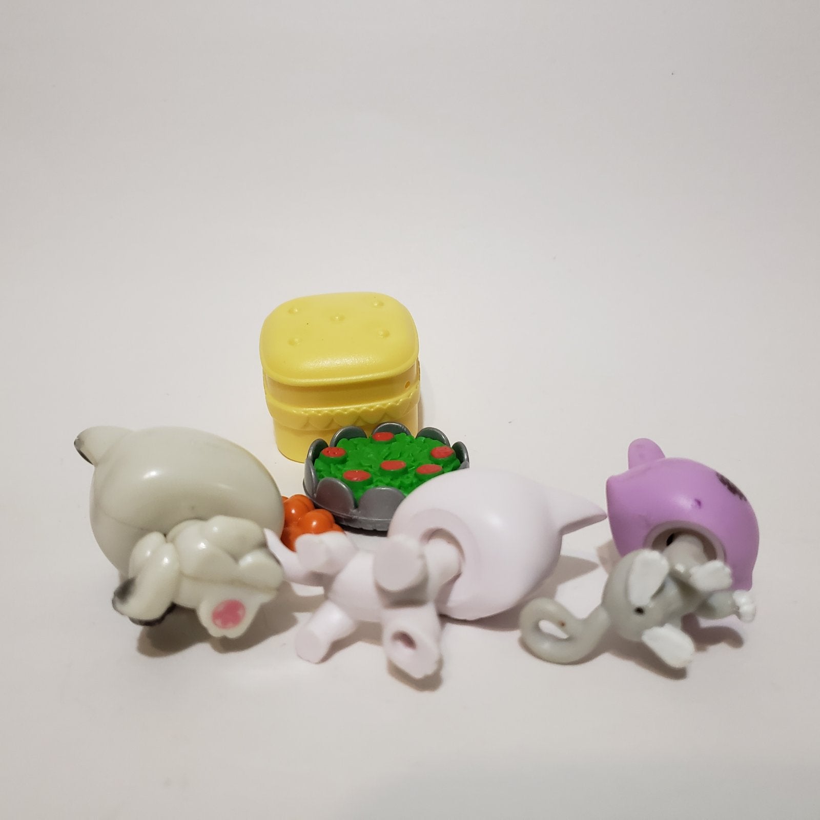 Littlest Pet Shop Cat Trio Shorthair Persian with Accessory Set Comes ...