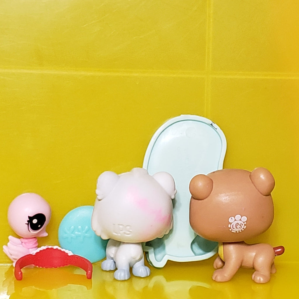 Littlest Pet Shop Lot Christmas Party at the Lake Polar Bear Lulu Doe 3 ...