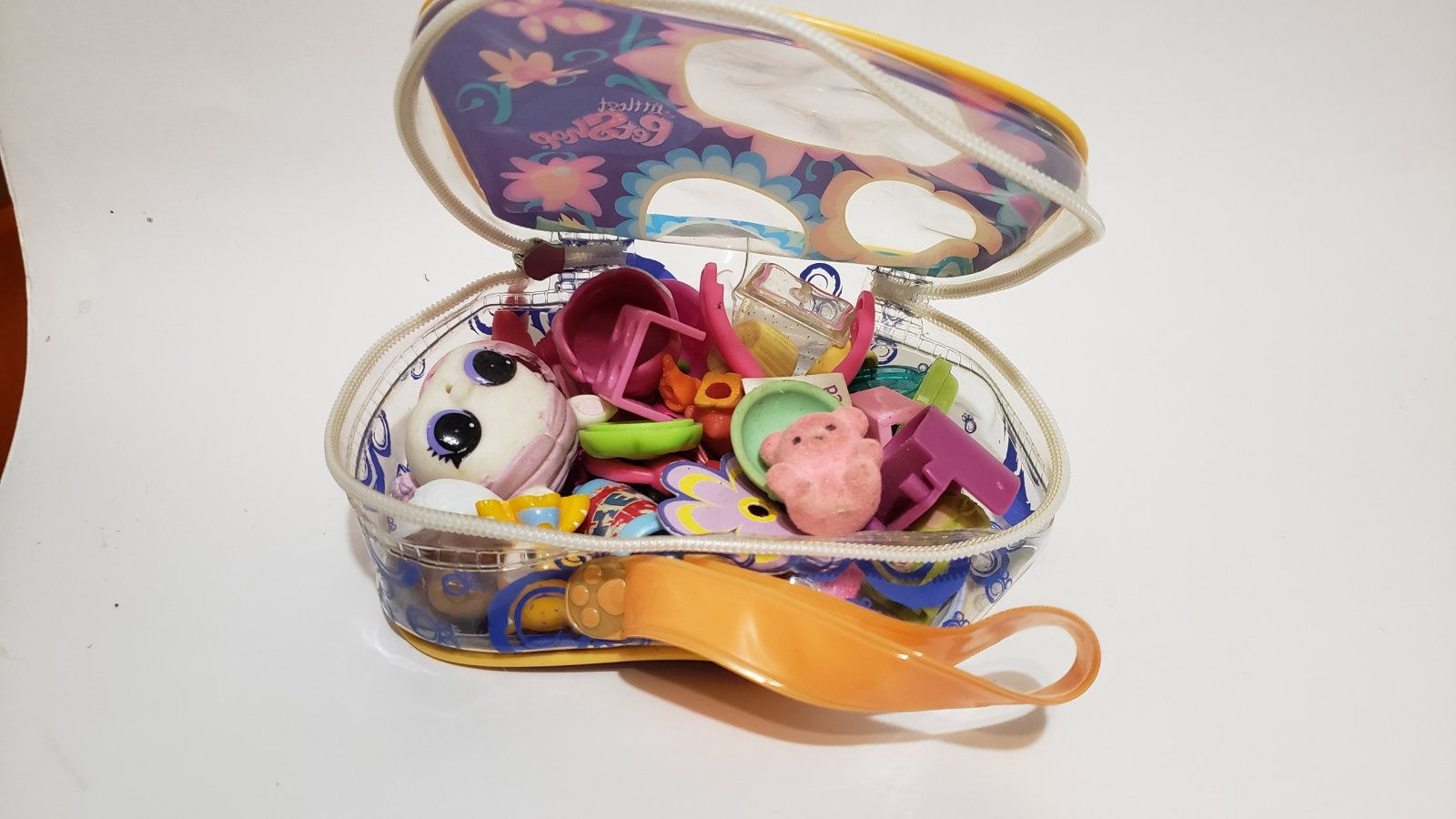 GIVEAWAY Littlest Pet Shop Purse Carrying Bag Full of Accessories Sold ...