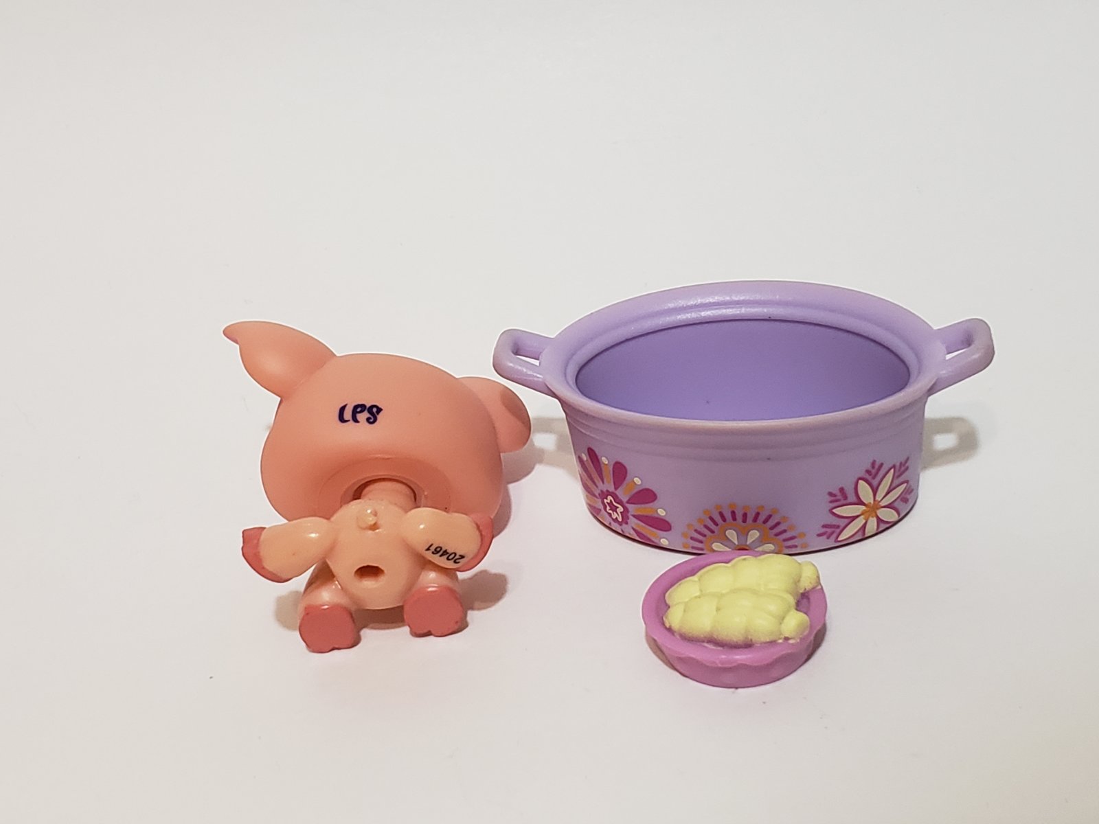 WW Littlest Pet Shop Pink Pig 2672 with Accessories Set Authentic Lps ...