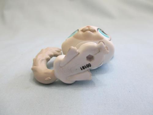 LIKE NEW LITTLEST PET SHOP 1401 White Gray Chinchilla Aqua Eyes ...