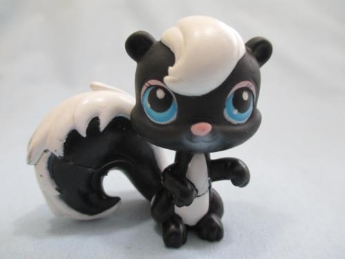 LIKE NEW Littlest Pet Shop LPS 85 Squirrel Chipmunk Skunk Black White ...