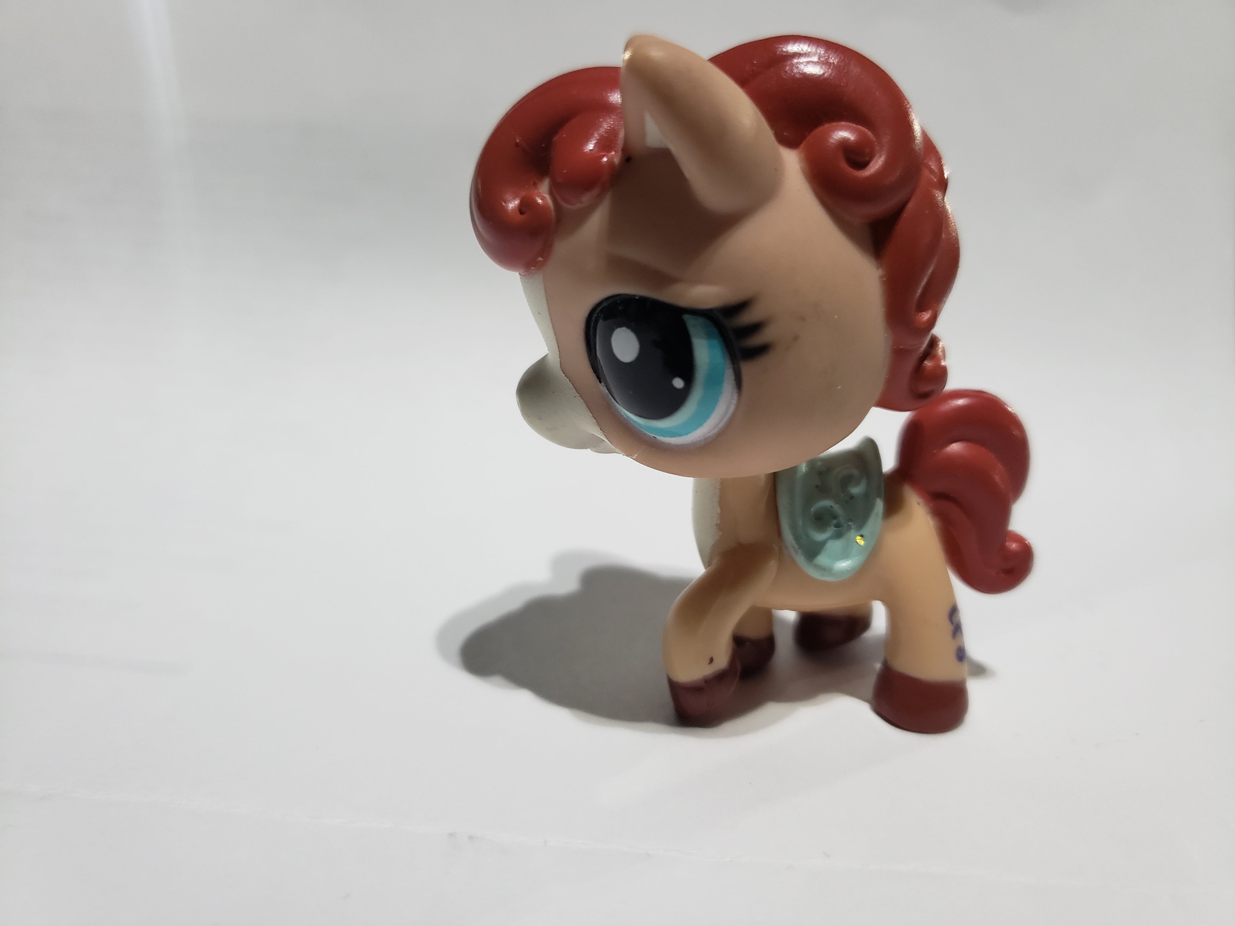 LIKE NEW Littlest Pet Shop RARE Pale Orange Horse 2076 w/ Cyan Eyes and ...