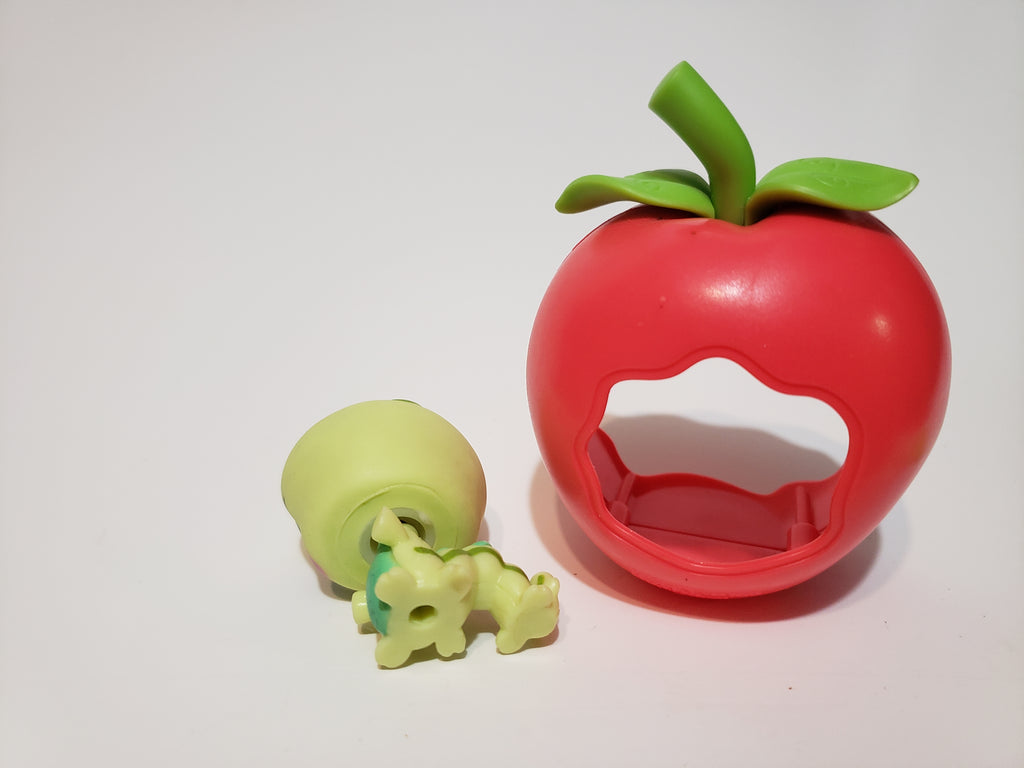 Littlest Pet Shop Inch Worm Bug Caterpillar Kissy Face 1324 W/ Apple ...