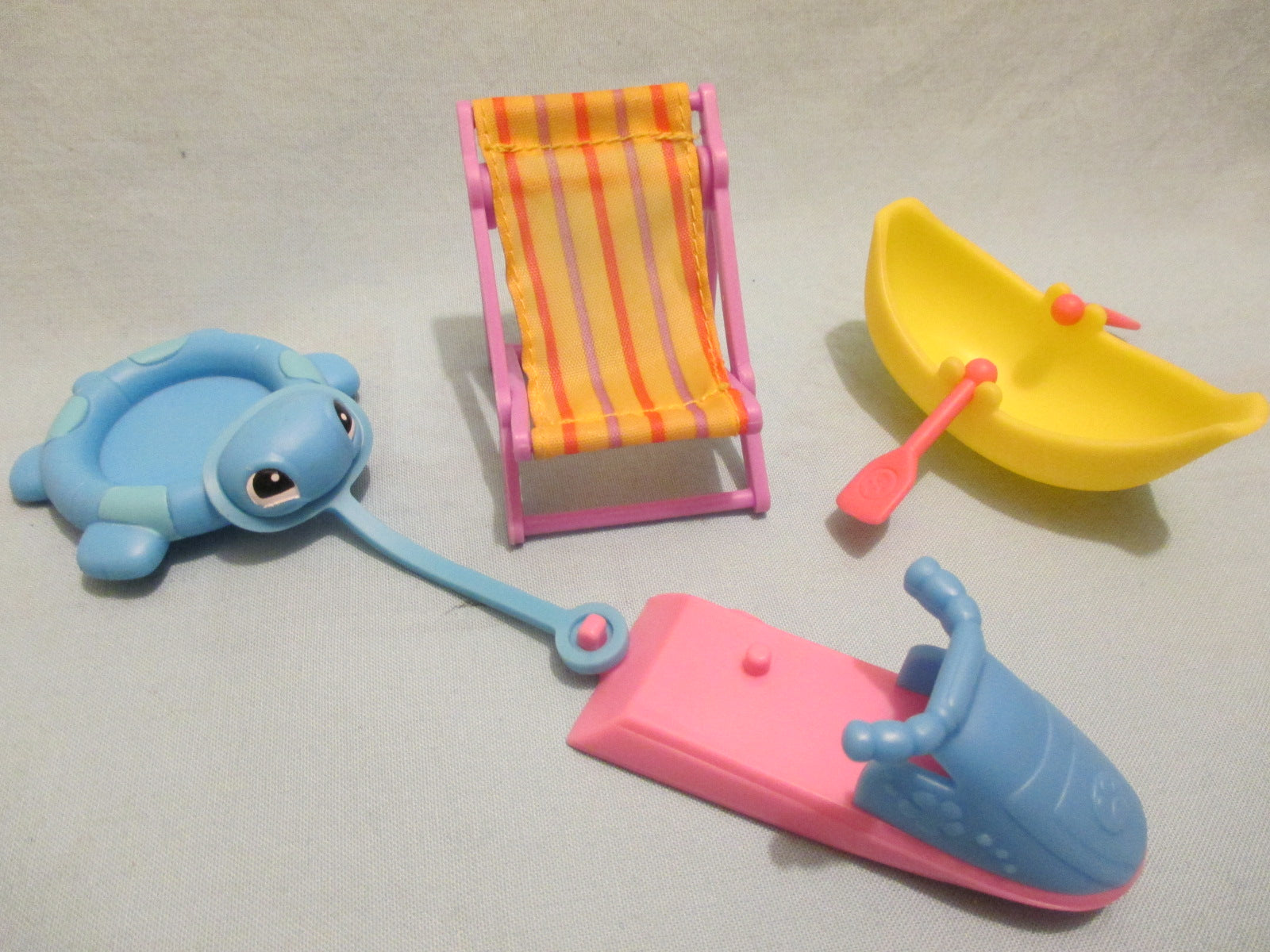 Littlest Pet Shop Random Lot of 4 Beach Accessories Boats Jet ski Sail ...