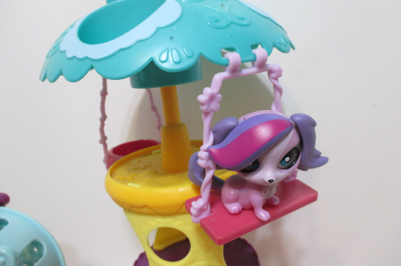 Littlest Pet Shop Play Timepark Playset with Russell Ferguson Complete ...