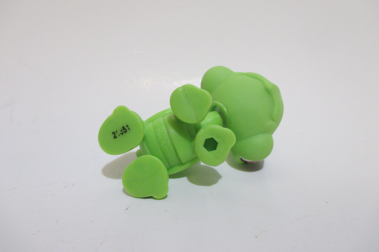 LIKE NEW Littlest Pet Shop Blind Bag Turtle 2607 Shell Authentic MR08J AIK