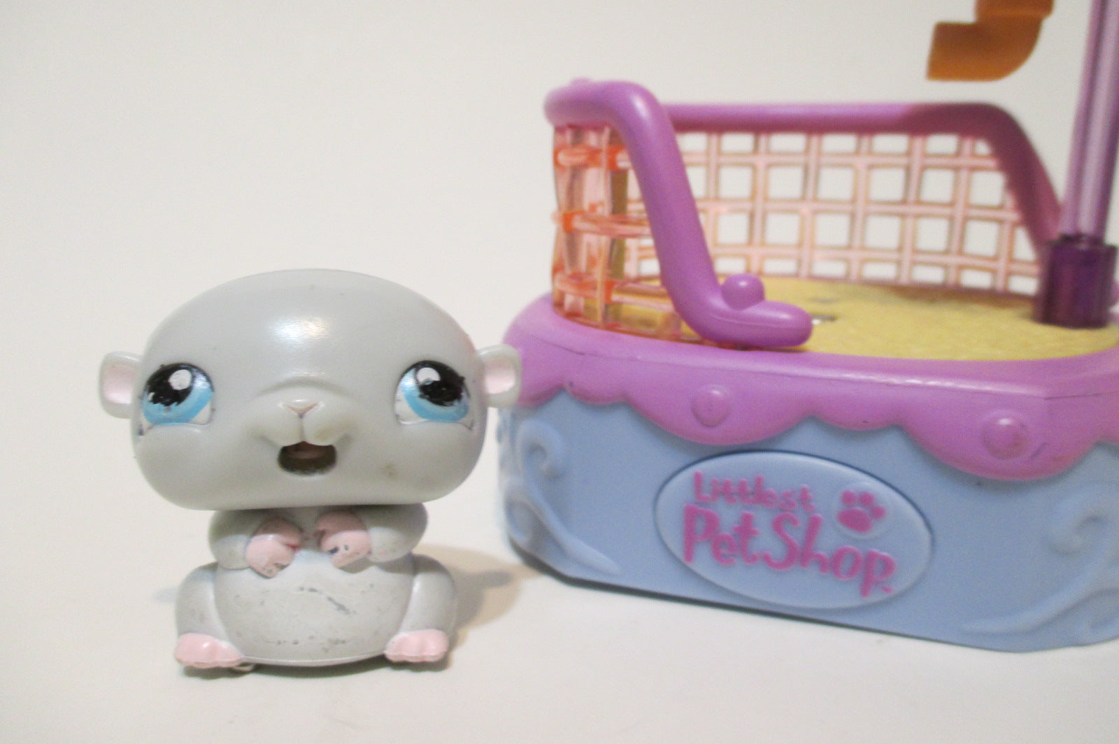 Littlest Pet Shop Magic Motion Gray Hamster Bed Bottle Set LPS MR24J ...