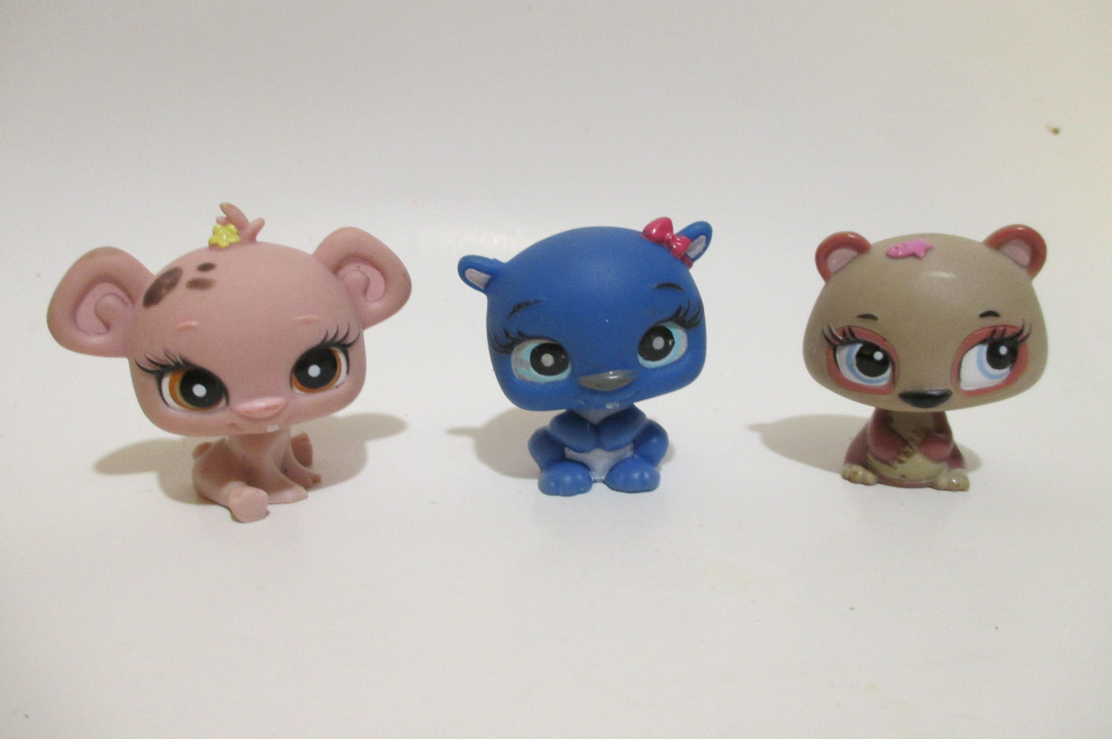 Littlest Pet Shop Lot of 3 Bratz Figures APR11NIMG