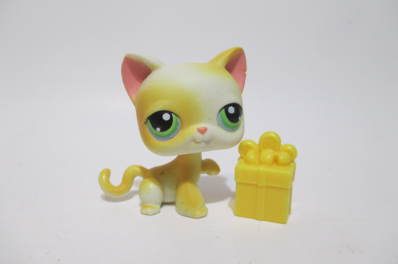 Littlest Pet Shop Paw Up Cat 73 Authentic Lps Blemished As Shown MY15J86
