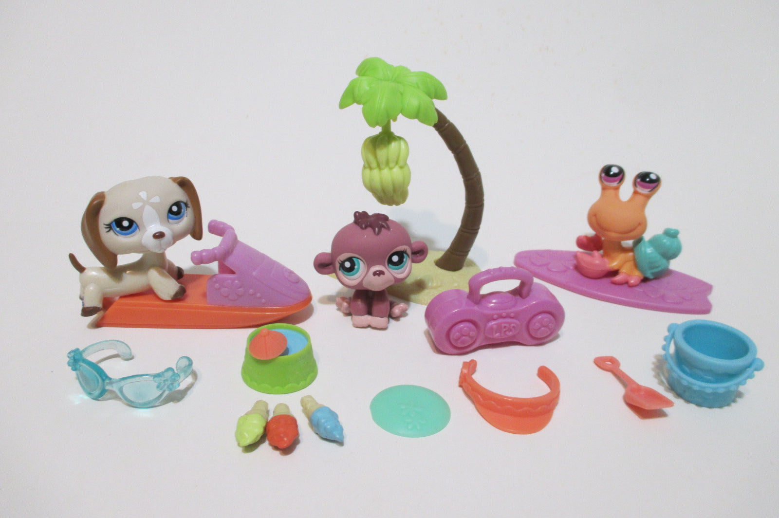Littlest Pet Shop Swim & Sand Adventure Dachshund Hermit Crab Monkey ...
