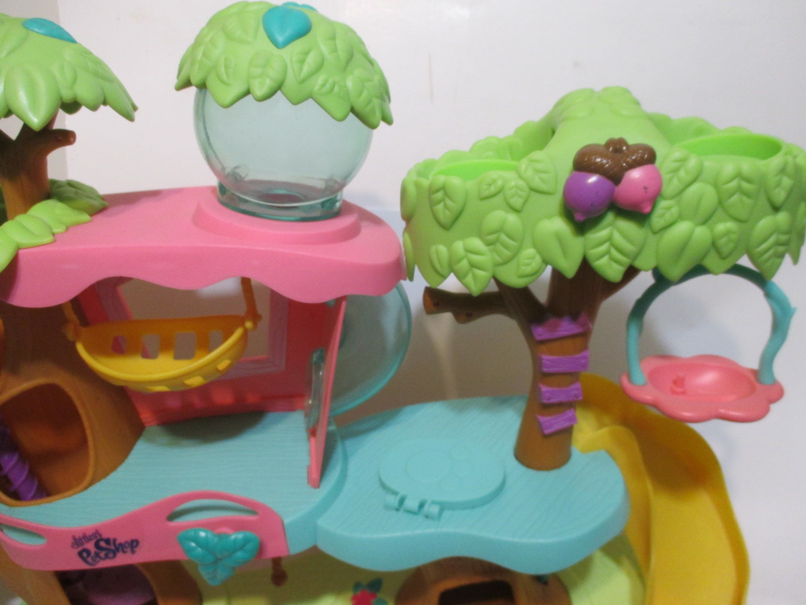 Littlest Pet Shop Magic Motion Treehouse Clubhouse Playset Hamster ...