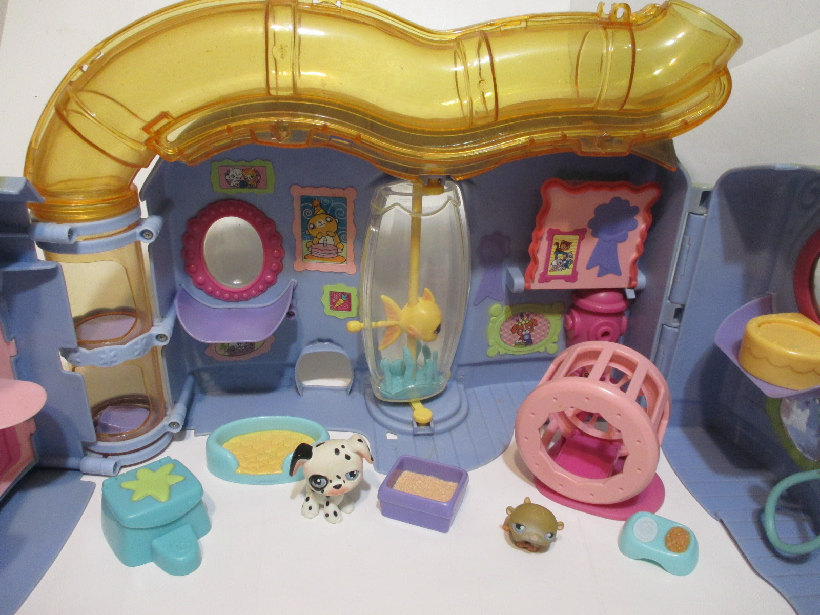 Littlest Pet Shop Lot Lovin Playset Playhouse Pets And Accessories ...