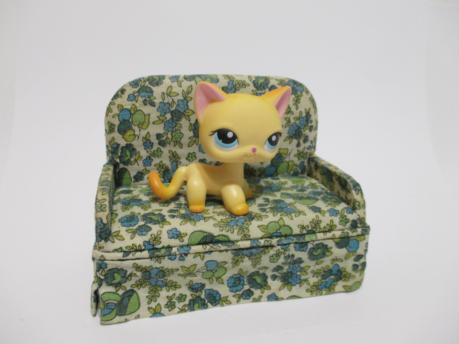 Littlest Pet Shop Compatible Furniture Sofa Accessory LPS AUG21J For ...