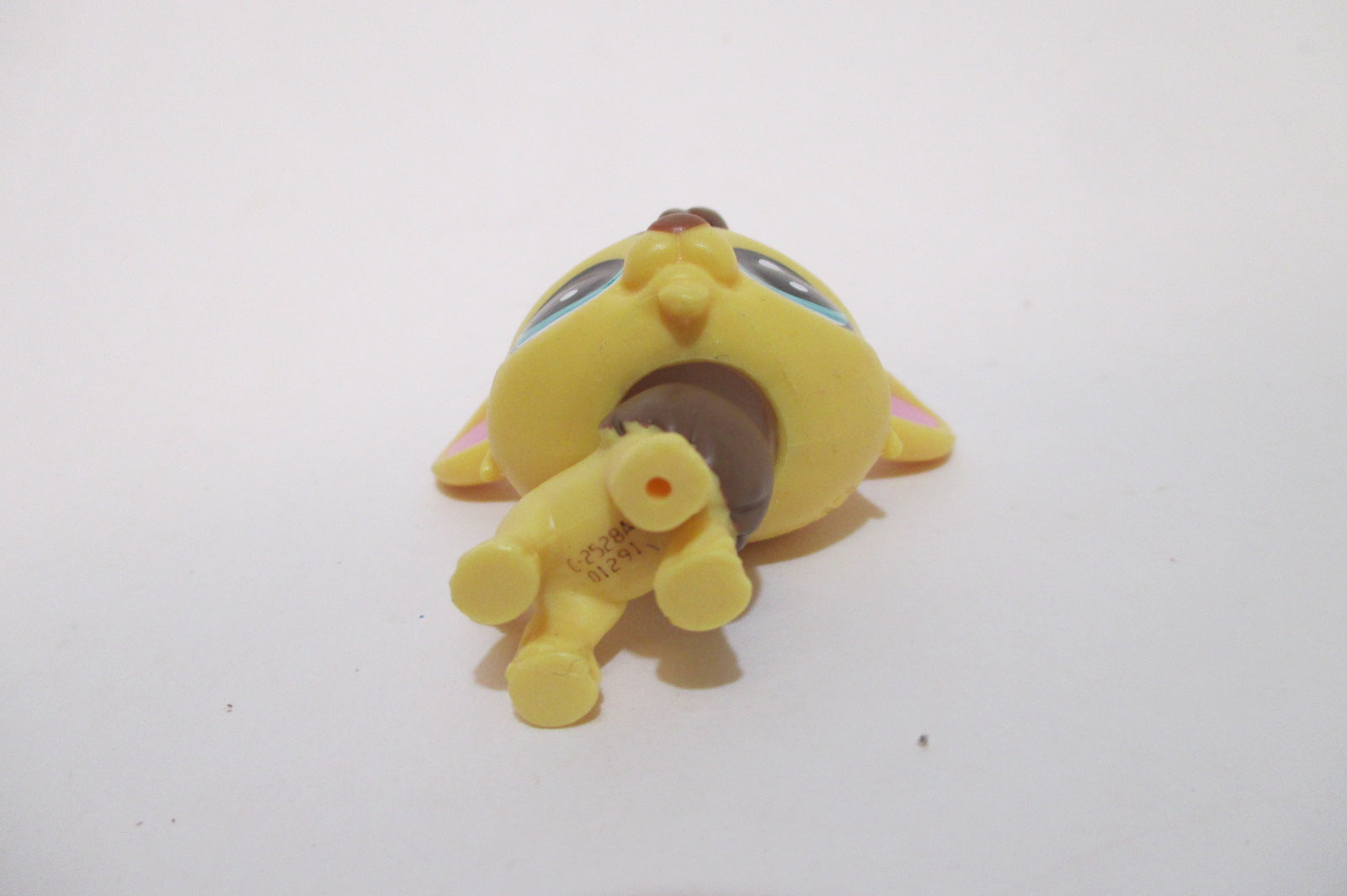 LIKE NEW Littlest Pet Shop Authentic No Number Lawn Lover Yellow Brown ...