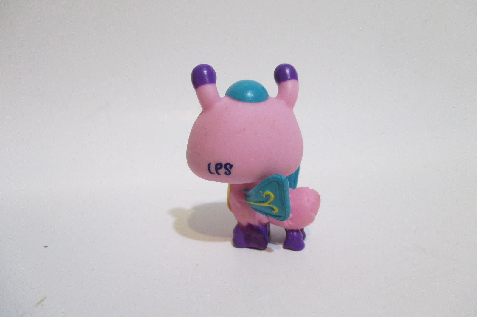 LIKE NEW Littlest Pet Shop Rare International Bumble Bee 2359 Authentic ...