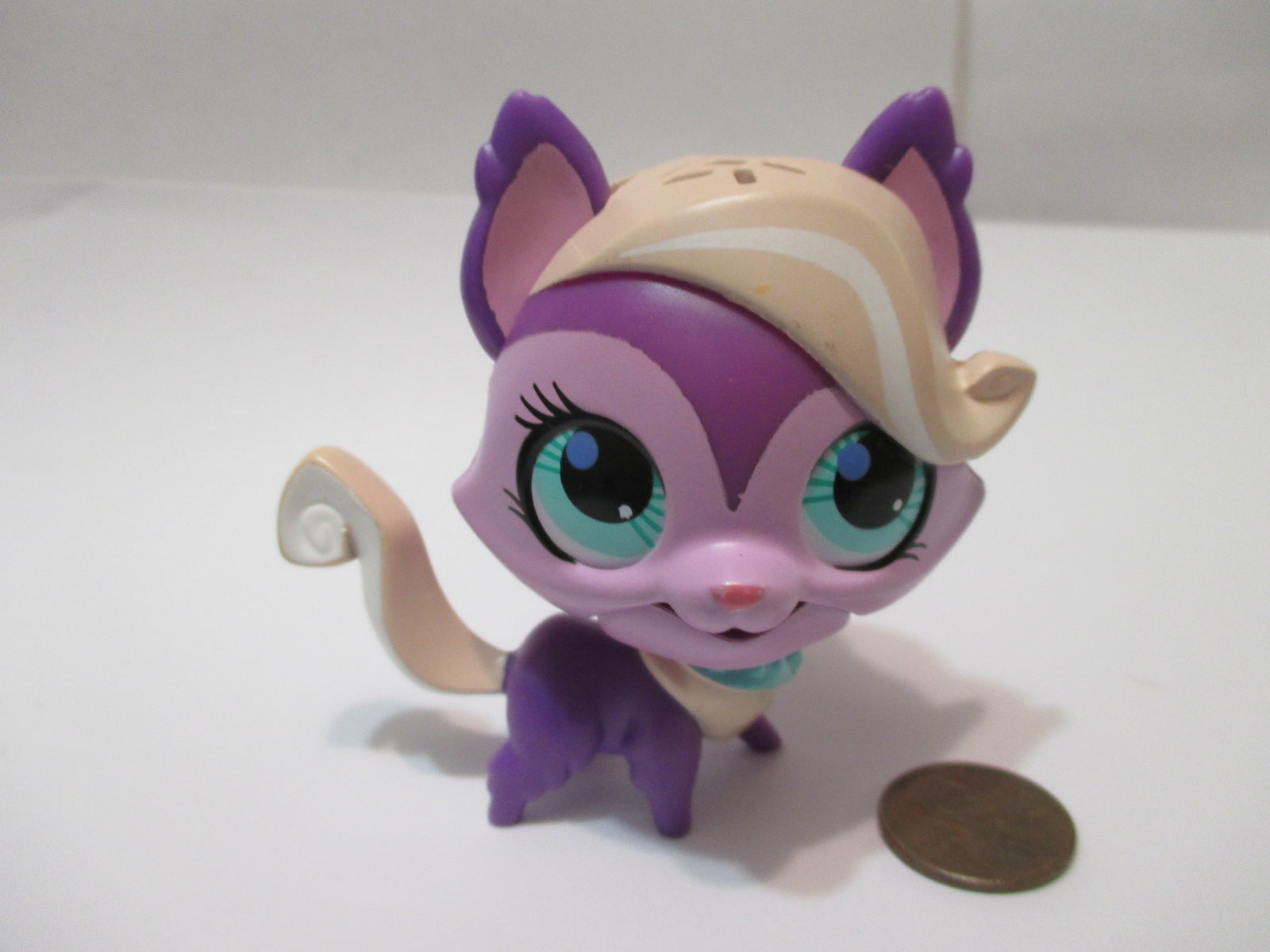 Littlest Pet Shop 3inch Sweet Snacking Pets Large Talking Maine Coon ...
