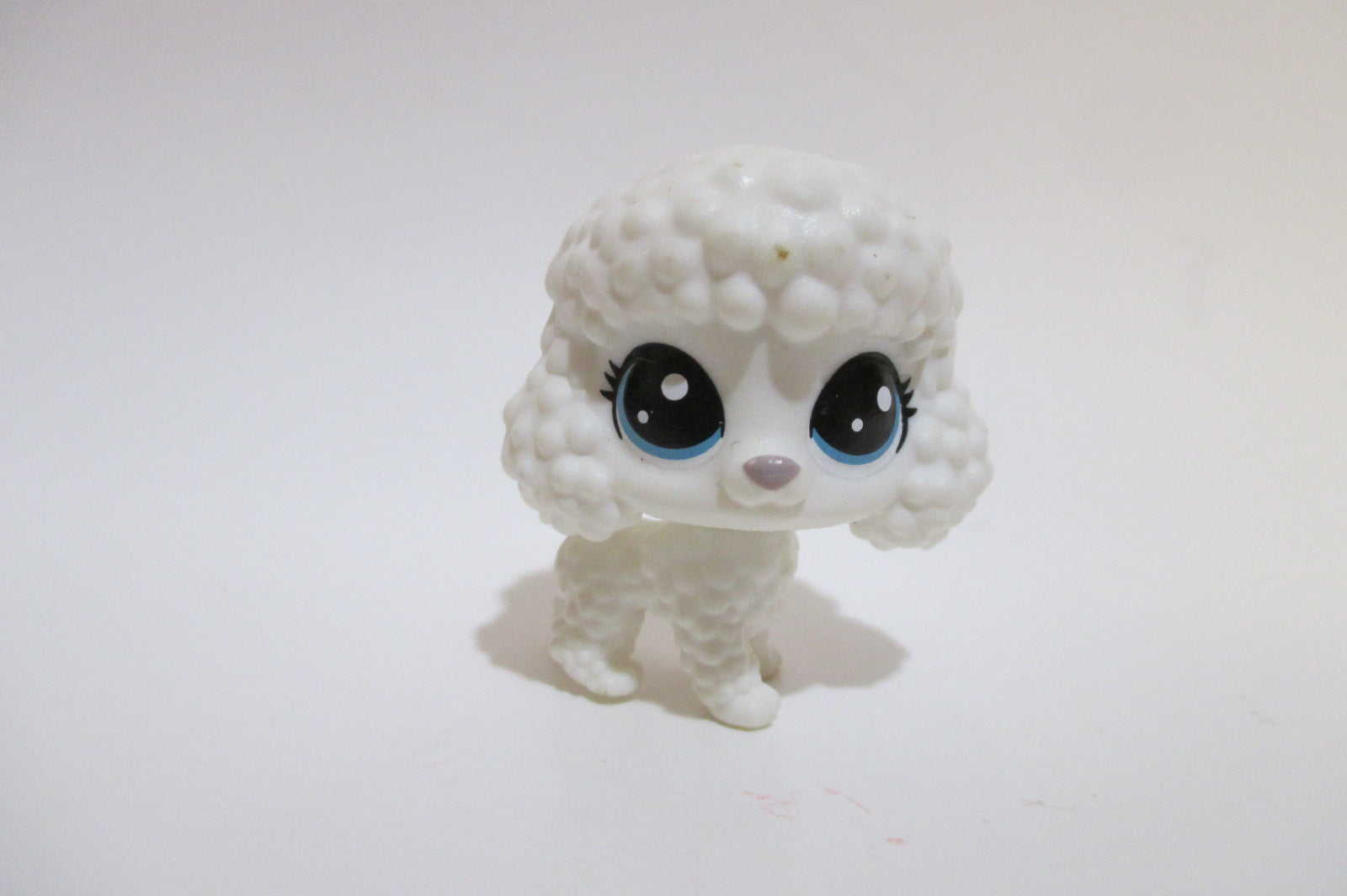 Littlest Pet Shop Mini Baby Lucie the Poodle 2-91 Puppy Authentic Lps FB13A