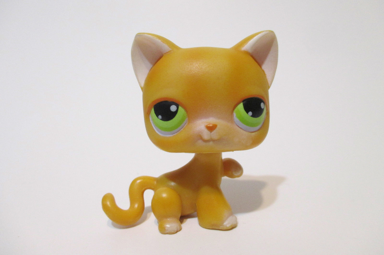 Littlest Pet Shop 11 Cat Tabby Shorthair Cat Kitty Paw Up Green Eyes ...