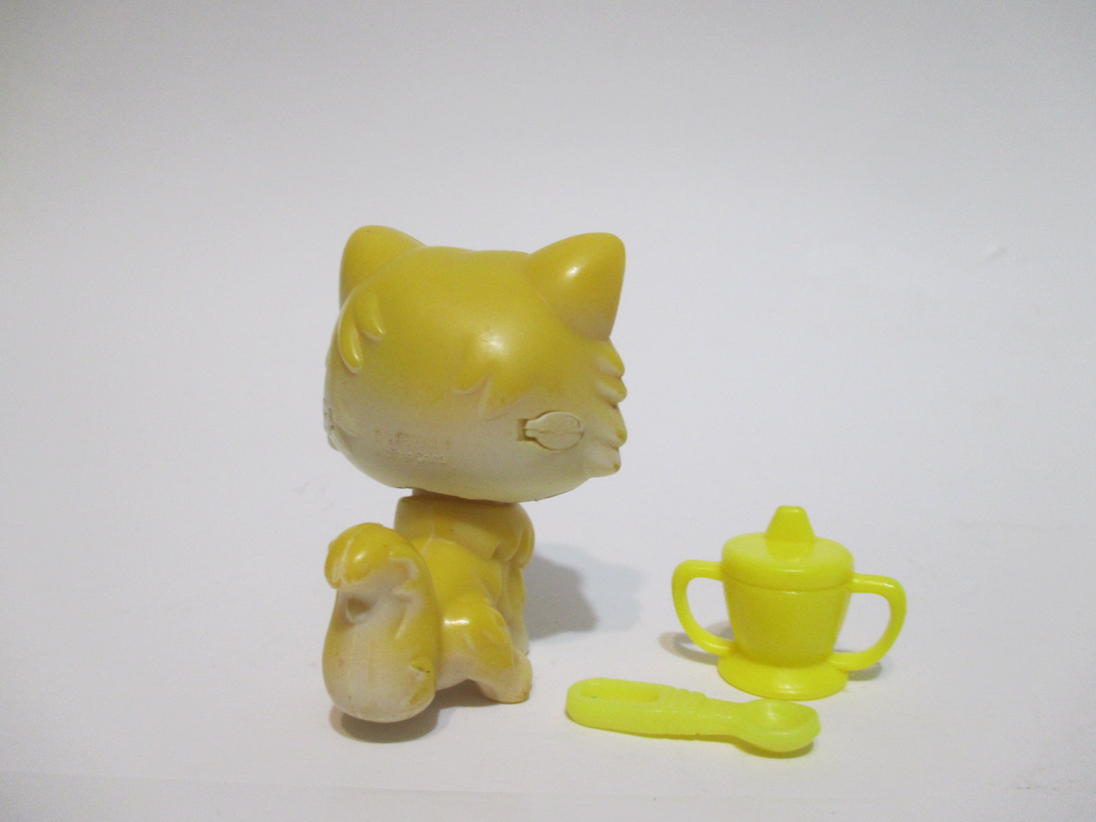 Littlest Pet Shop Magic Motion Cat w Random Accessories set Authentic ...