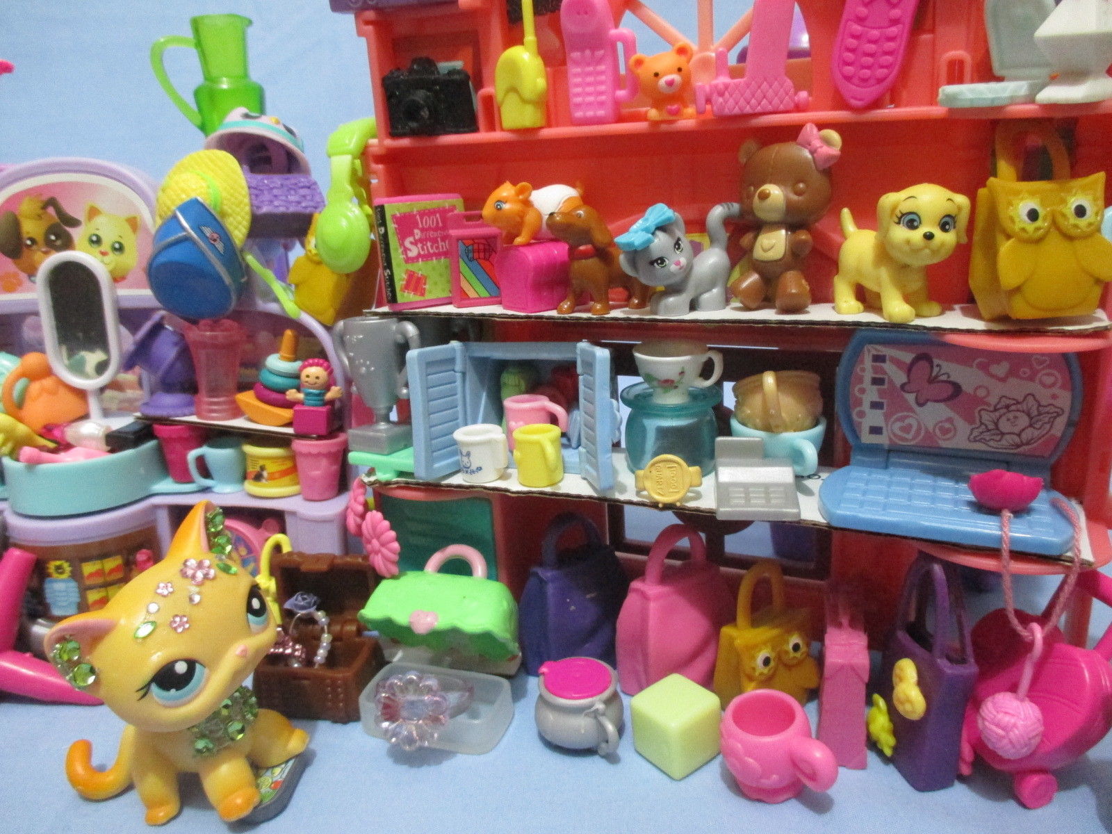 Littlest Pet Shop Lot 12 Random Department Store LPS Compatible Accessories