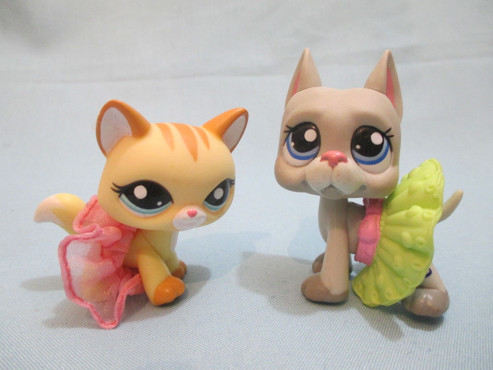 Littlest Pet Shop Lot 3 RANDOM Dresses Skirts Dogs Cats Clothing ...