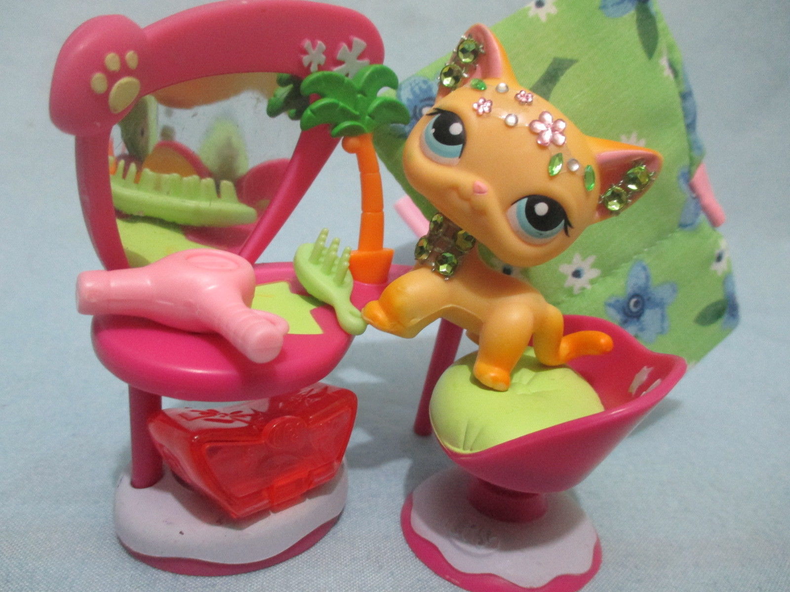 Littlest Pet Shop Playset Lot 12 Random Dog Cat House and Accessories ...