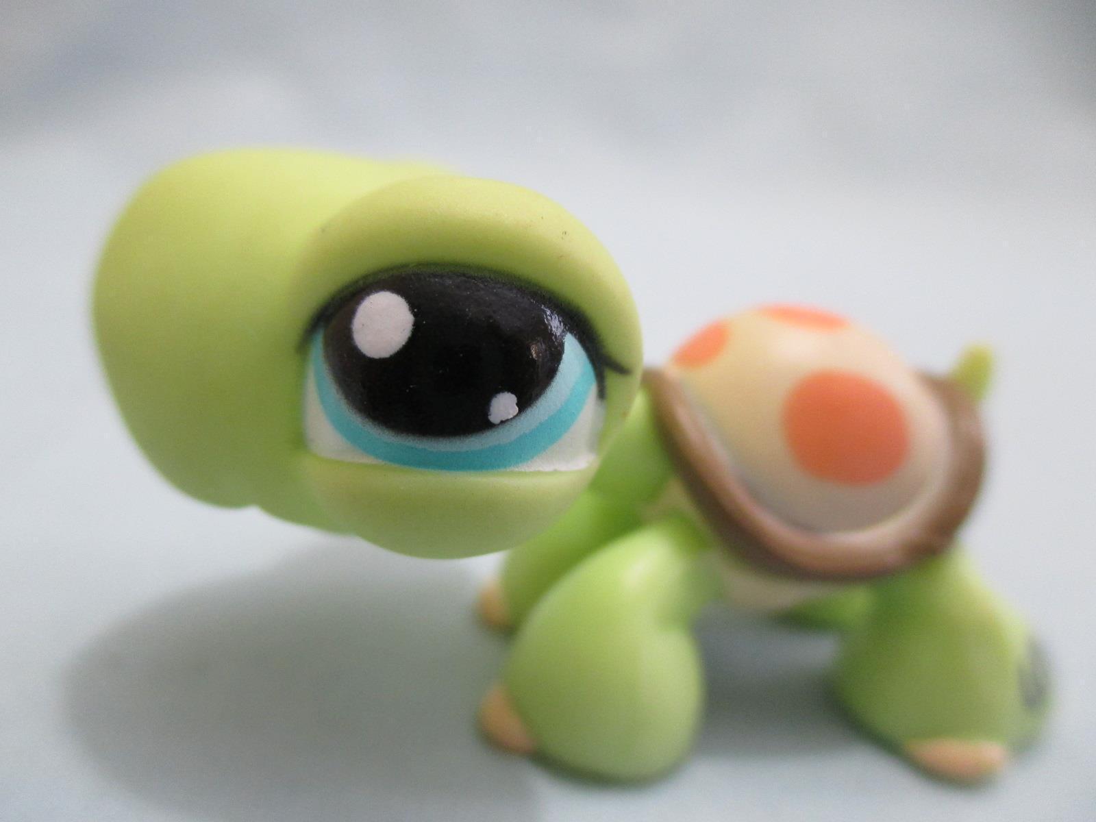 Littlest Pet Shop Turtle 984 Blue Eyes Authentic Lps JAN11NPO1