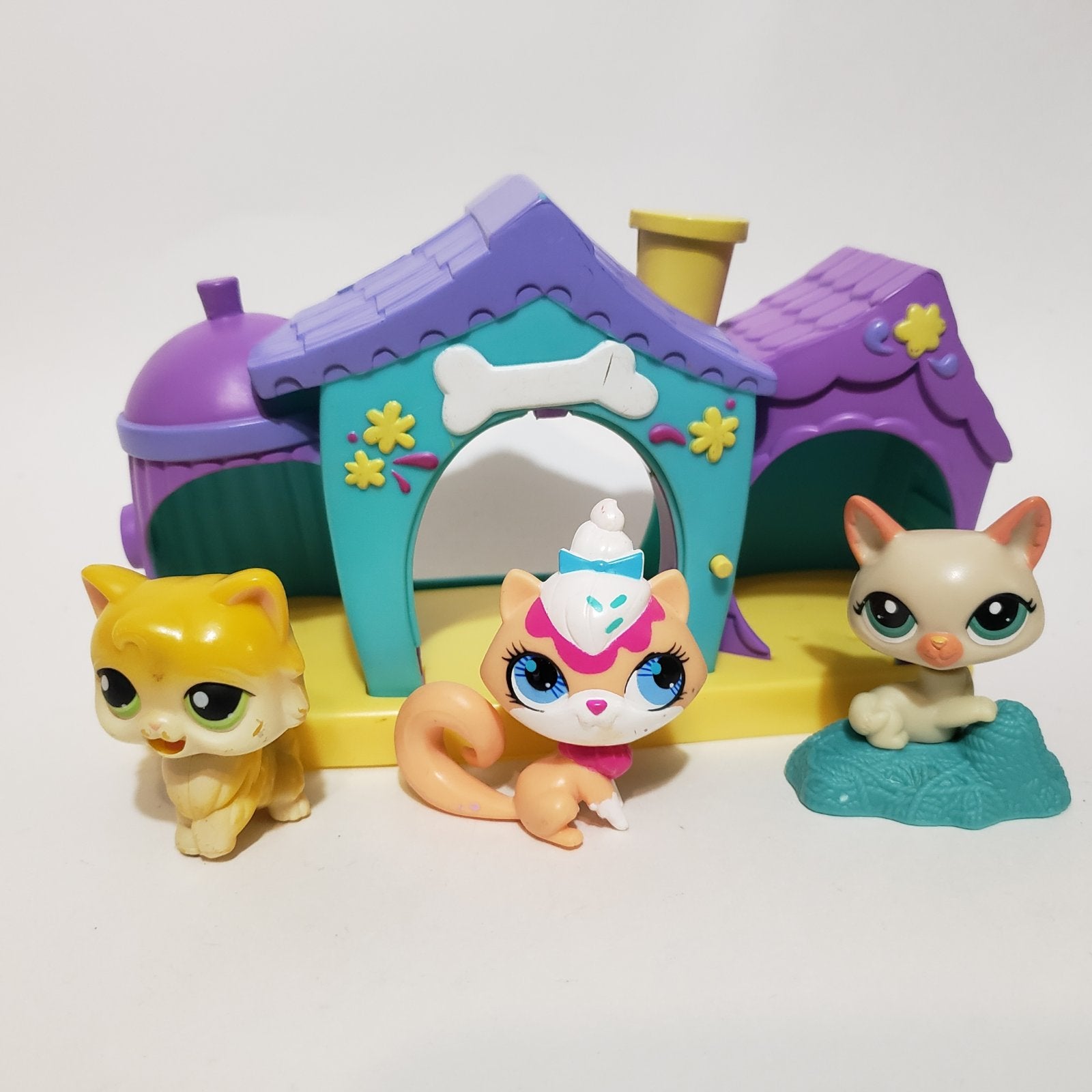 Littlest Pet Shop Triplet House with 3 Pets Accessory Set Authentic Lps ...