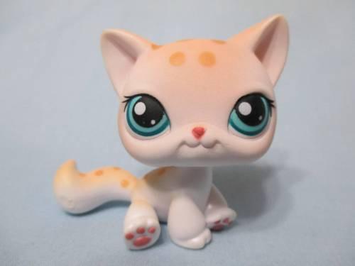 LIKE NEW Littlest Pet Shop LPS 224 White Tan Leopard Spotted Kitty Cat ...
