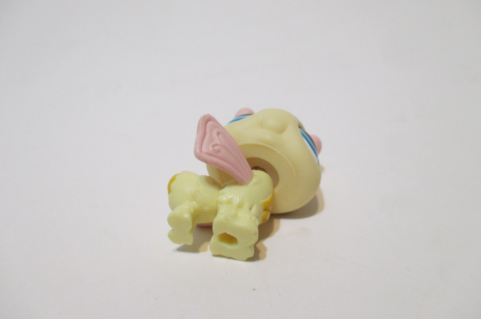Littlest Pet Shop Authentic 1056 Yellow Light Pink Bee Curly Lashes ...