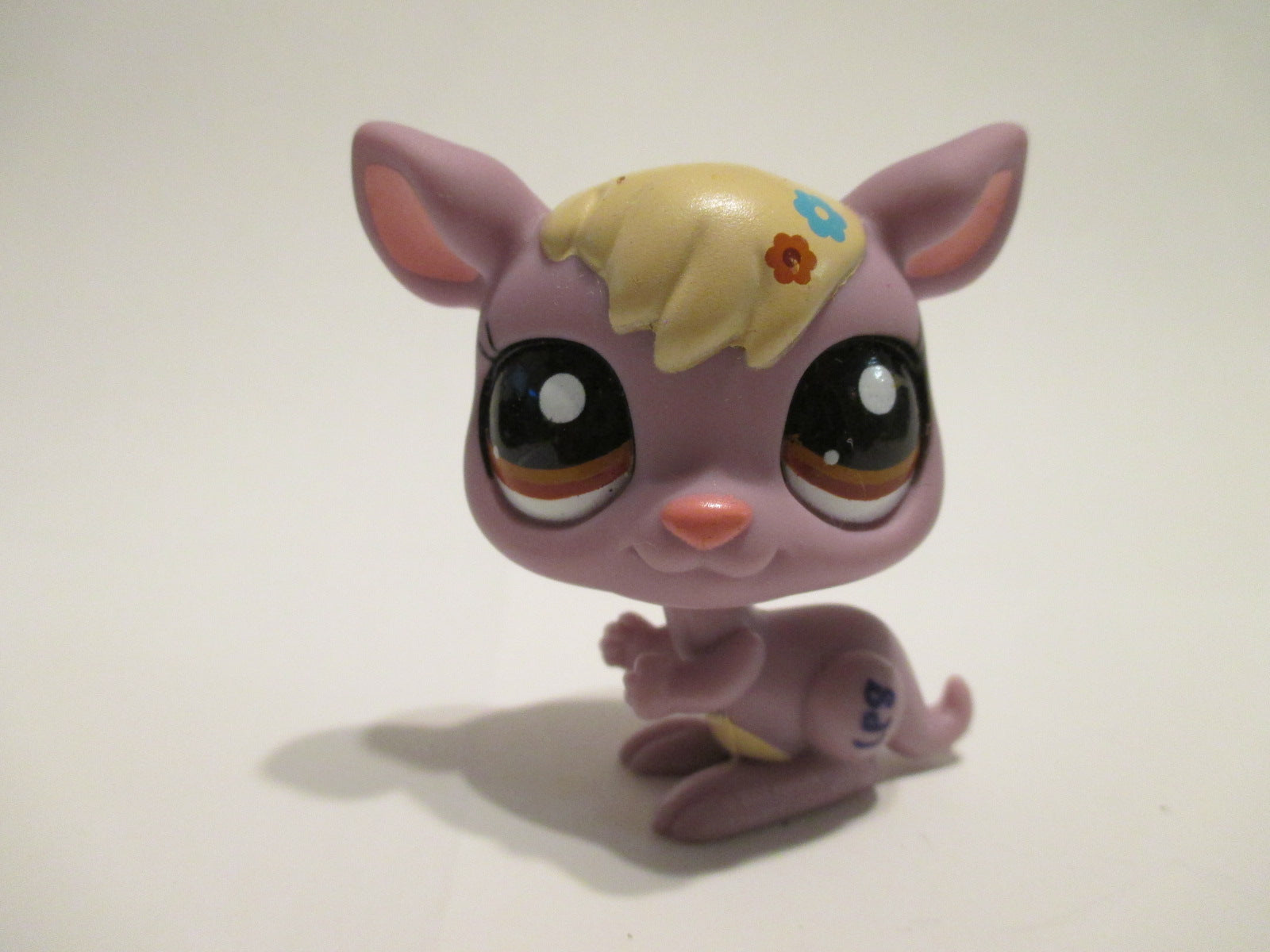 LIKE NEW Littlest Pet Shop Rare European Kangaroo 2224 Flower Authentic ...