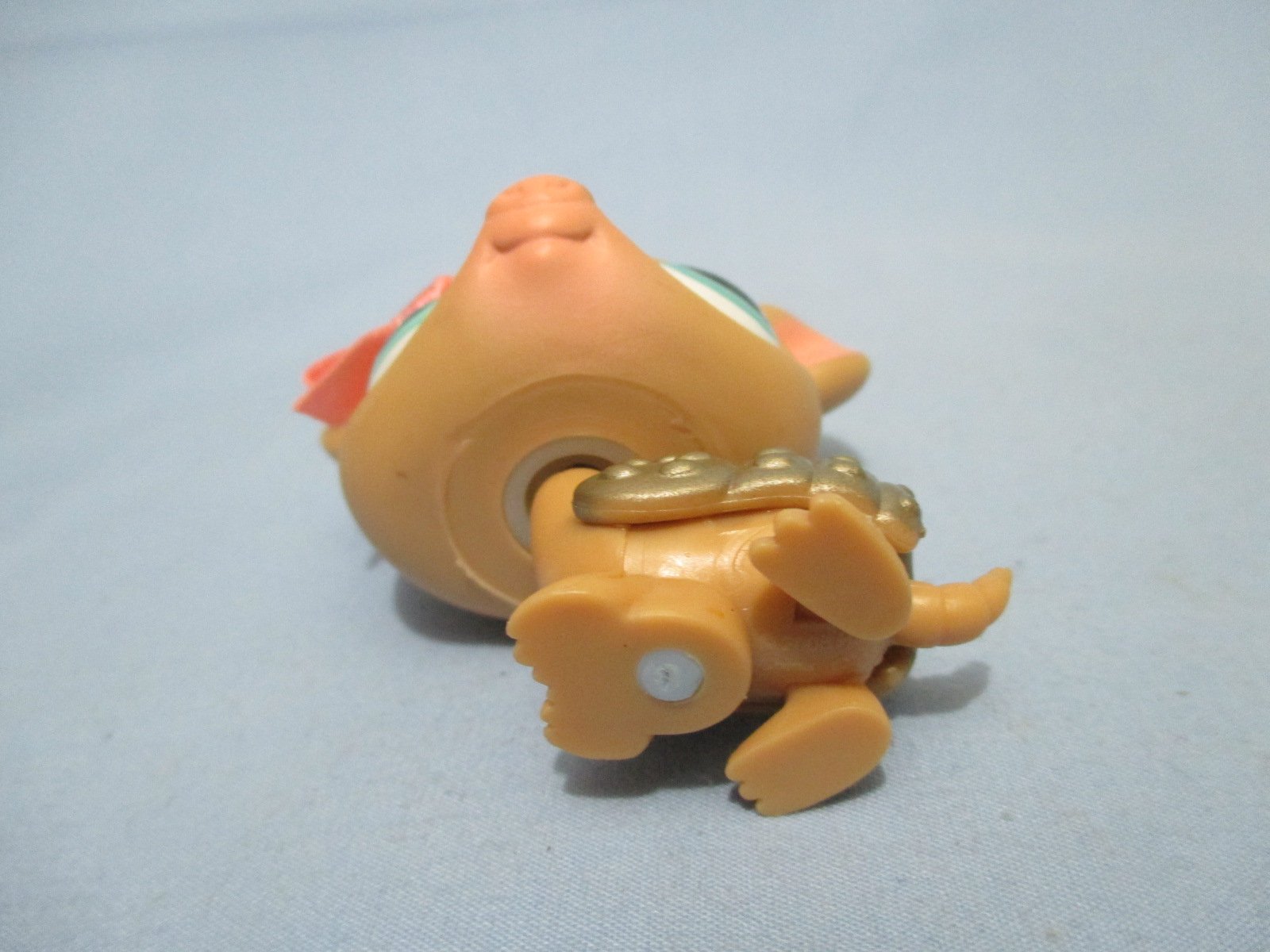 LIKE NEW Littlest Pet Shop Armadillo Tan Silver 638 with Ribbon ...