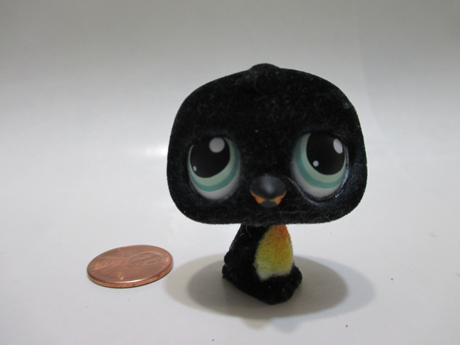 Littlest Pet Shop 333 Fuzzy Black Penguin Authentic LPS Has Spin Head JAN1A