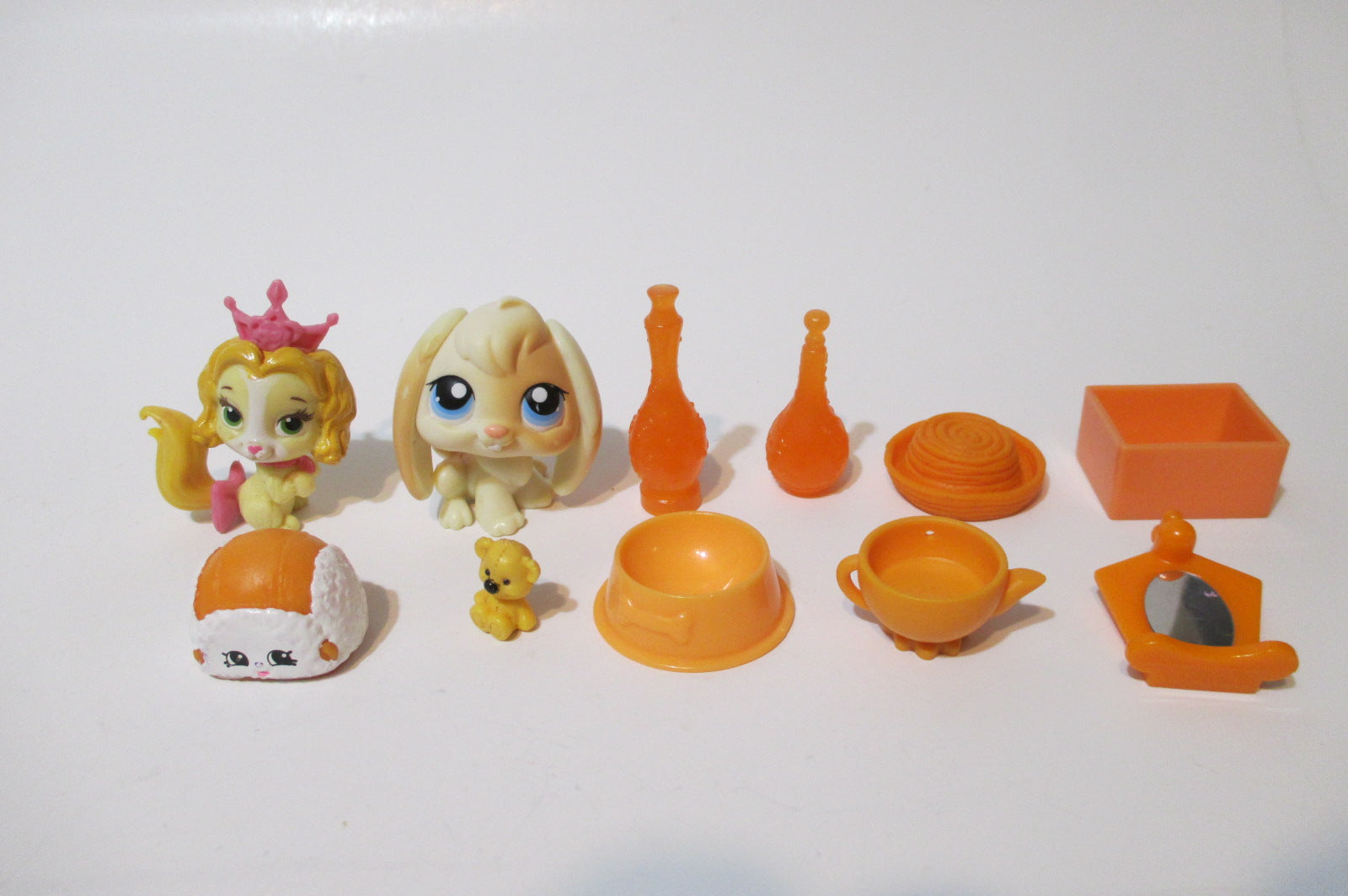 Littlest Pet Shop Lot of 10 Yellow Orange Kitchen Dishes Accessories ...