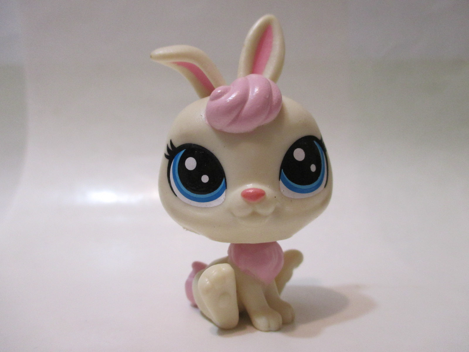 Littlest Pet Shop New Generation 5 Bunny Rabbit Vanilla Velvetears 106 ...