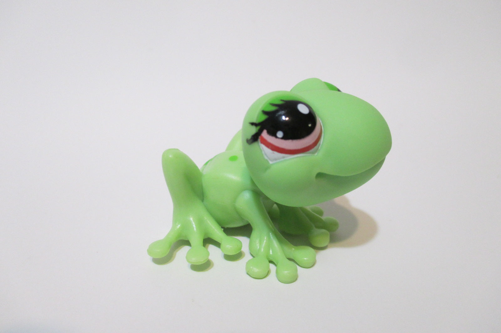 LIKE NEW Littlest Pet Shop Green Spotted Tree Frog With Pink Eyes 898 ...