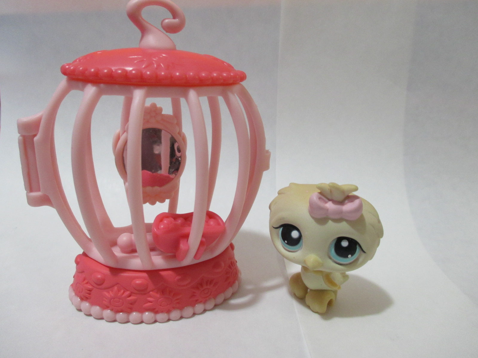 Littlest Pet Shop Bird Yellow 147 Owl with Original Accessory Bird Cage ...