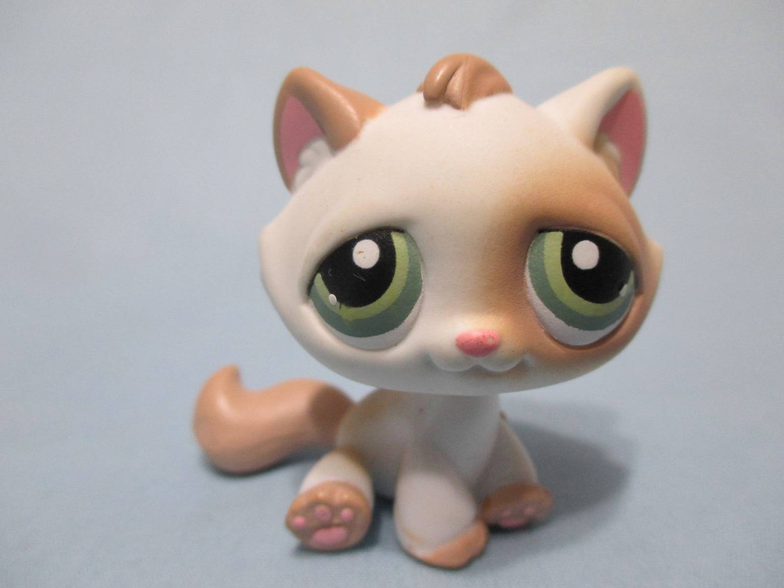 LIKE NEW Littlest Pet Shop Lps Cat Kitty Tabby Gray & White Green Eyes ...