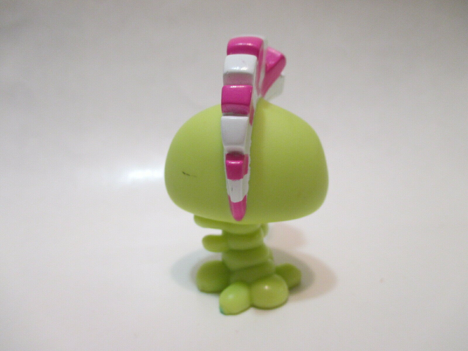 Littlest Pet Shop PUNKIEST Green Mohawk Worm Caterpillar No Number ...
