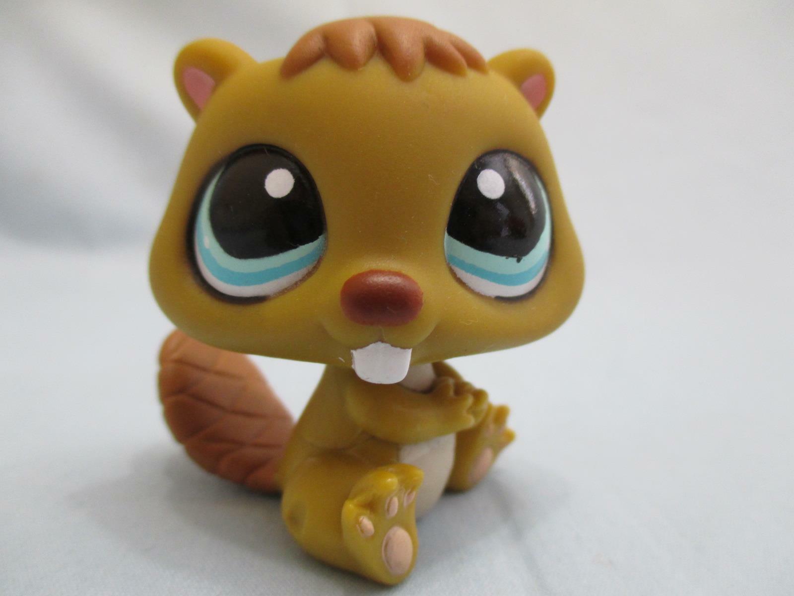 LIKE NEW Littlest Pet Shop Beaver 1152 Green Brown with Blue Eyes ...
