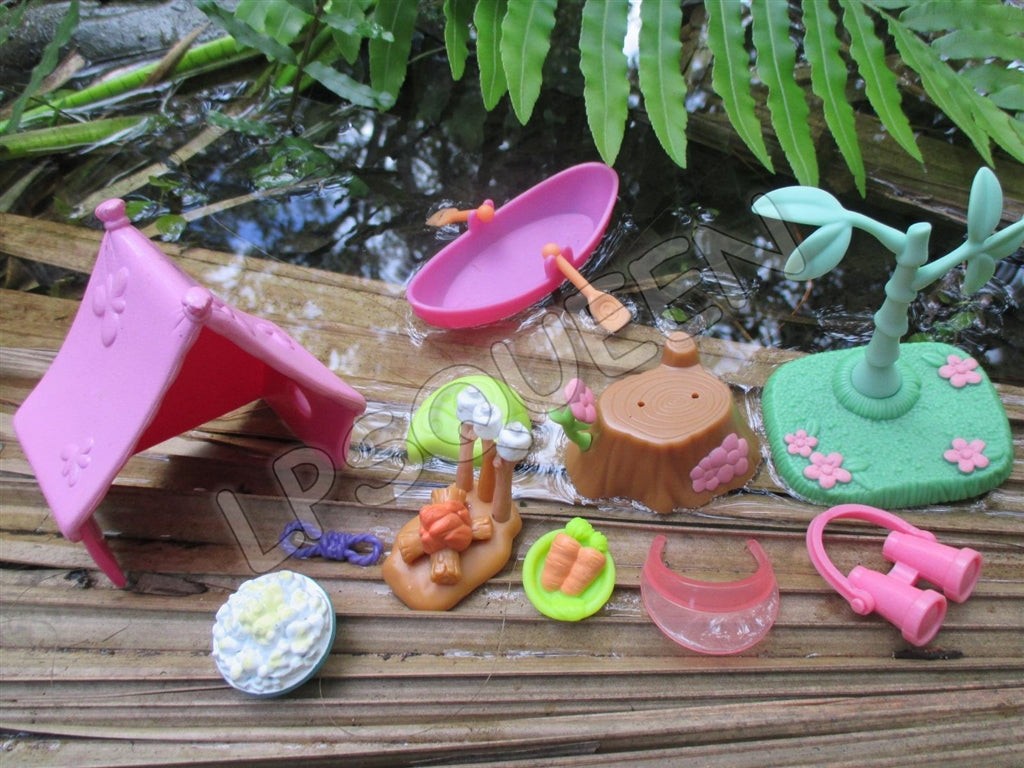 Littlest Pet Shop LPS Lot 15 Pieces COZY CAMPFIRE TENT BOAT Accessory